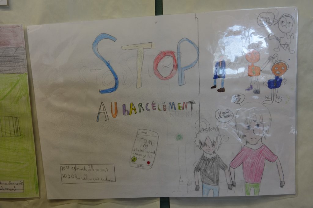 Des affiches pour sensibiliser sur le harcèlement scolaire - Thaon-les ...